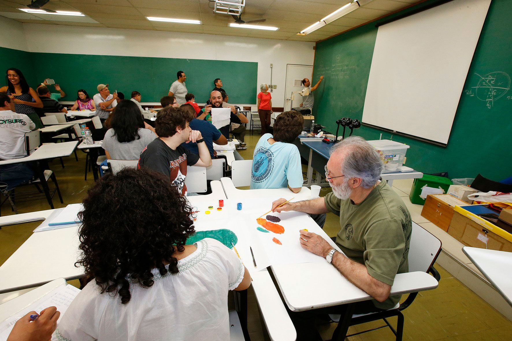 USP oferece mais de 50 cursos gratuitos a professores no 26º Encontro ...